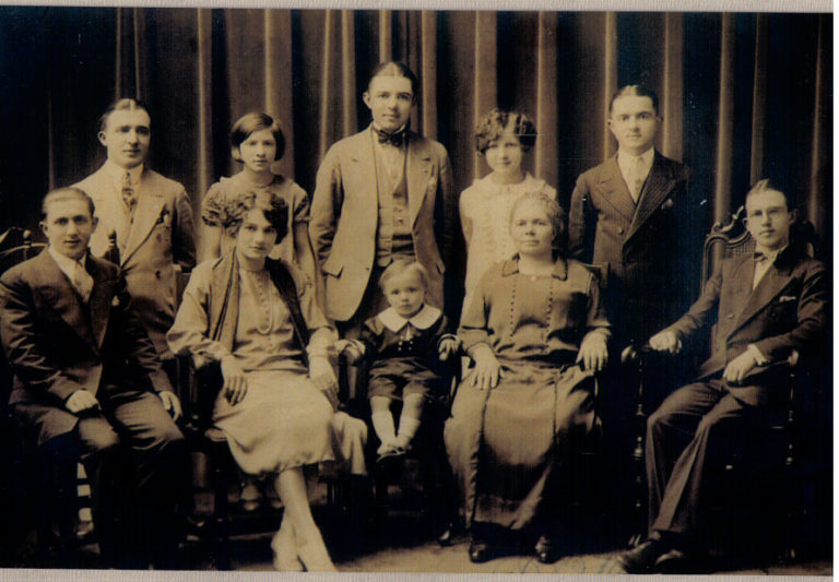 Mary Senko Wartella (1878-1956) – Wartella Geneology